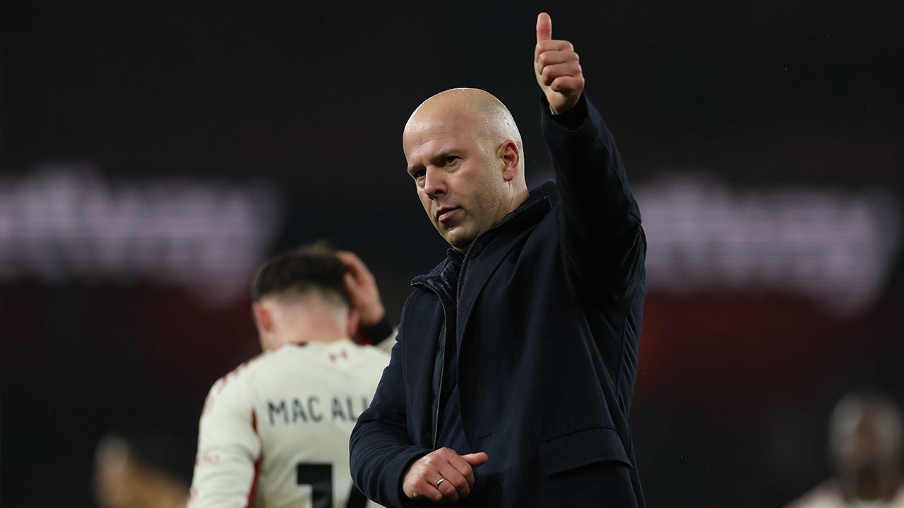 Liverpool Dilema Tambah Bek Baru Usai Conor Bradley Cedera, Begini ...